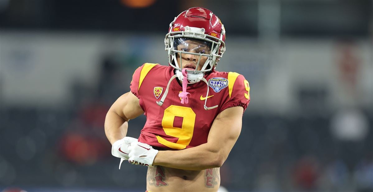 WATCH: USC's Michael Jackson III hits Michael Jackson dance move TD ...
