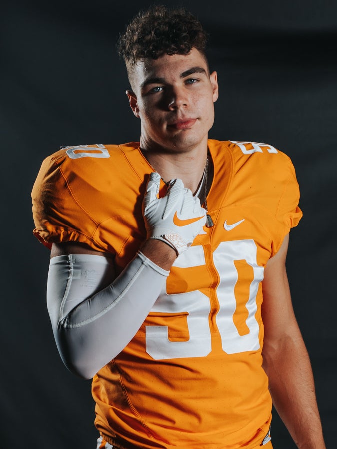 Elarbee: Newcomer on Vols' offensive line 'just a freak athlete'