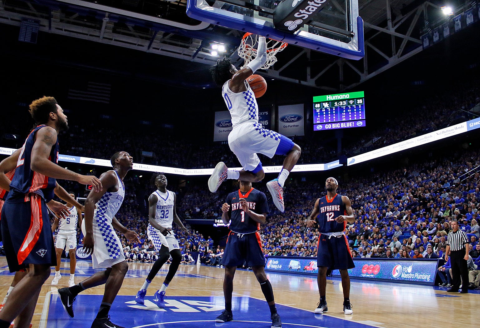 Kentucky Basketball Dunk