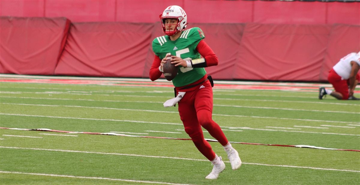 Quarterback Richard Torres plans to enter transfer portal