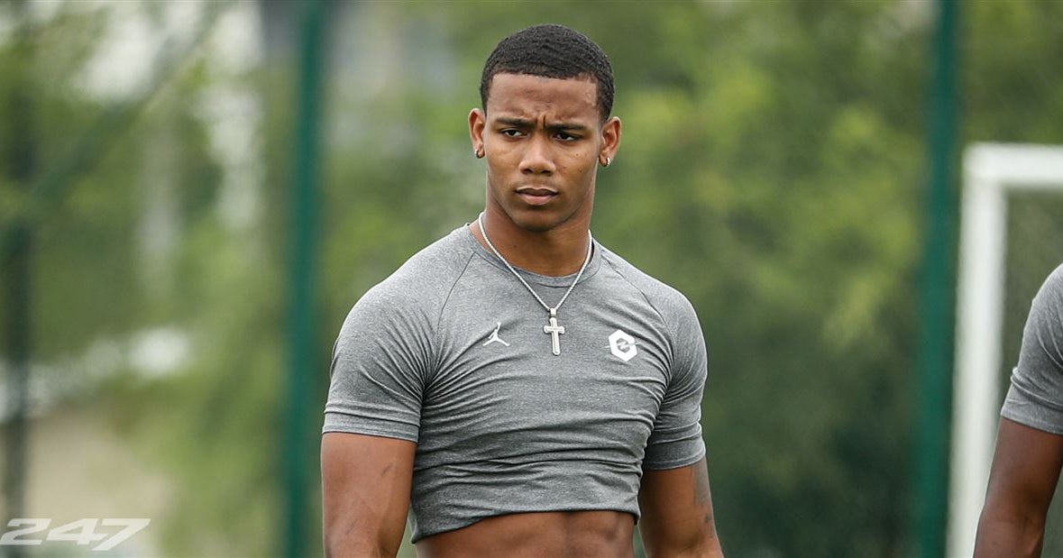 Add 5-star LB commit C.J. Hicks for Ohio State cookout