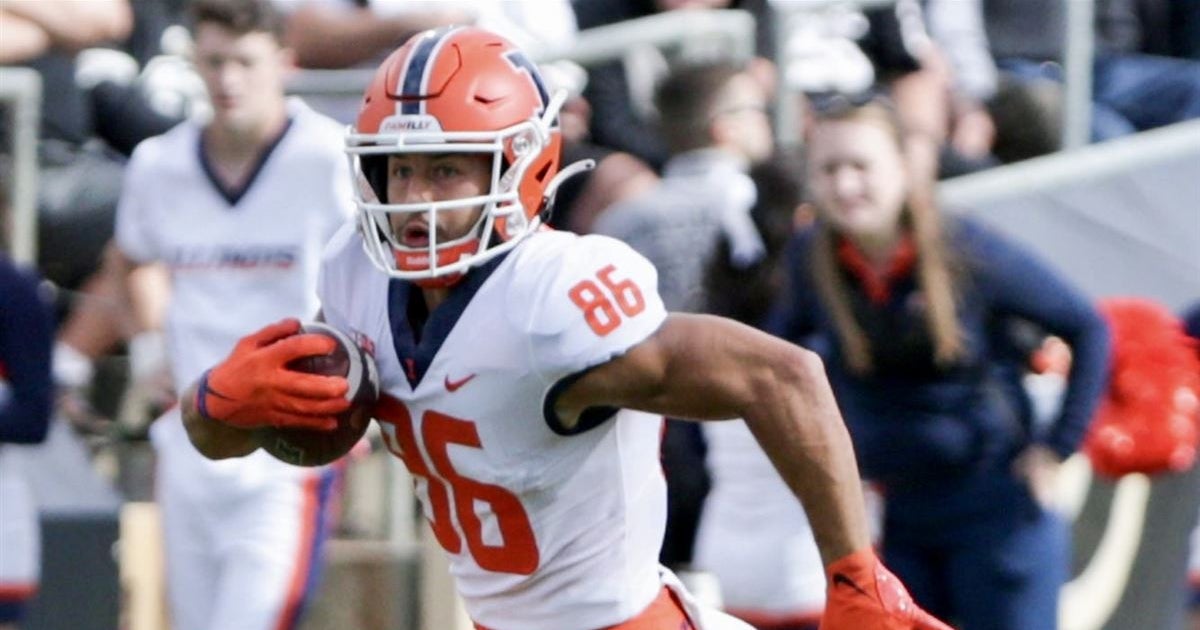 Illini wide receiver Donny Navarro enters the transfer portal