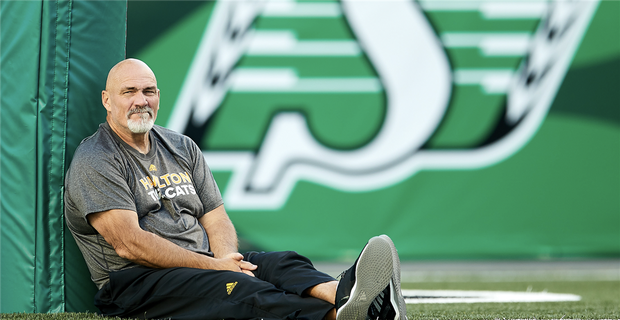 New WSU o-line coach Dennis McKnight, a former NFL mainstay, doesn't ...