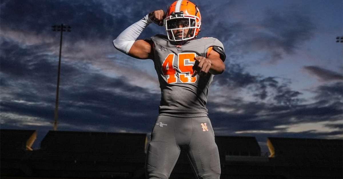 Four-star EDGE Ifeanyi Emedobi talks Michigan; decision timeline