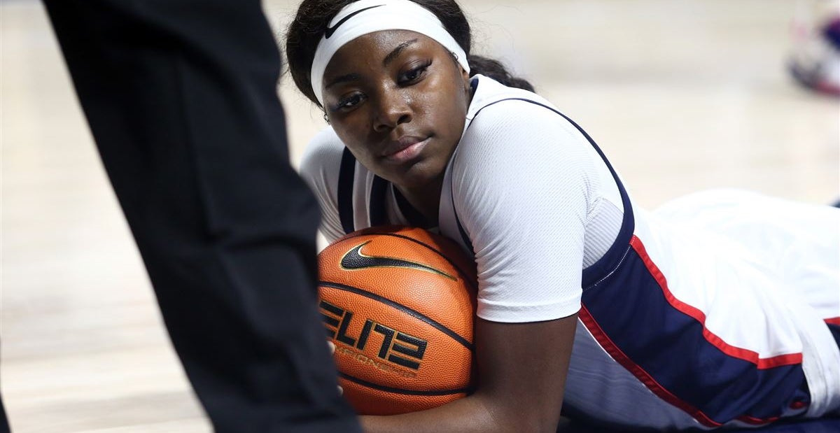 Marquesha Davis emerging as go-to superstar for Ole Miss women