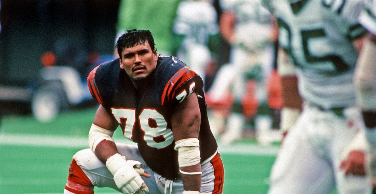 Where are the Hispanic college football players? Examining a ...