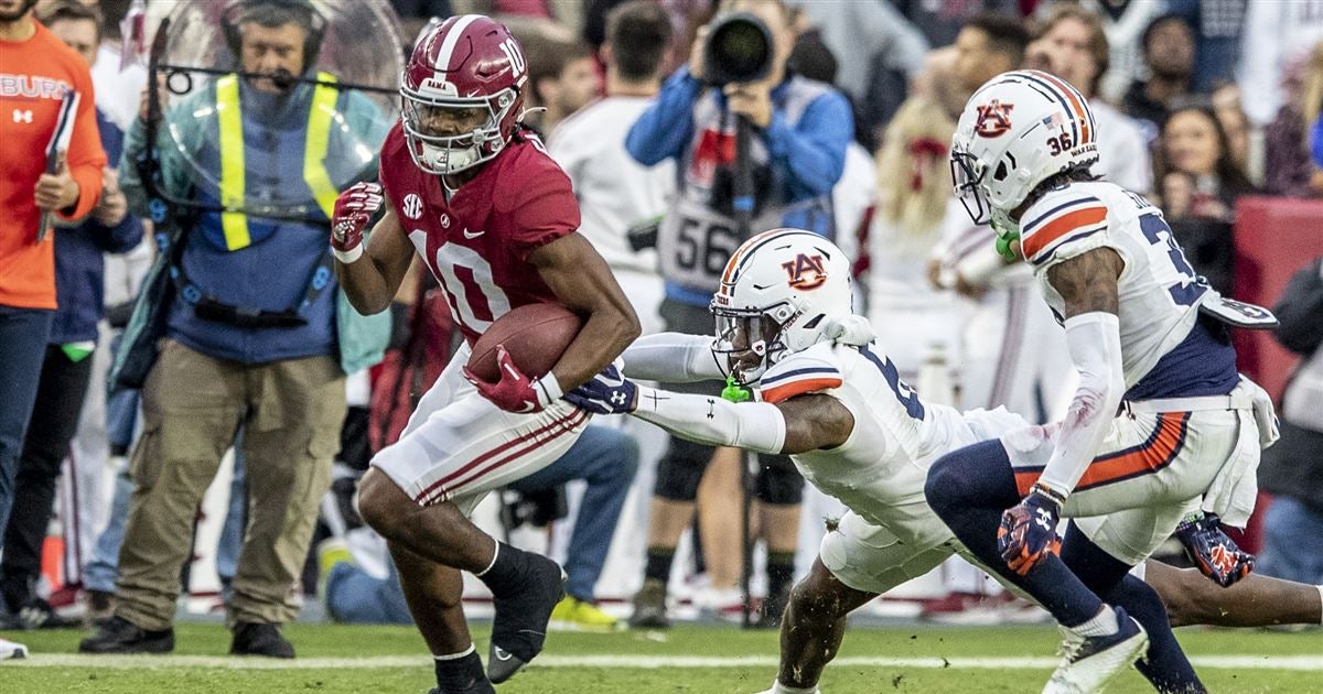 Alabama wide receiver JoJo Earle enters NCAA transfer portal