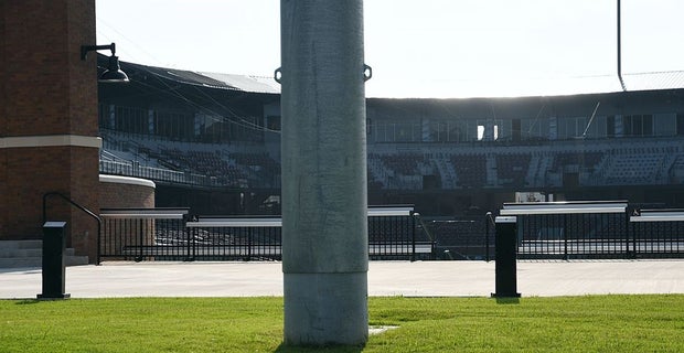 Mississippi State's Dudy Noble Field Construction Gallery/Video