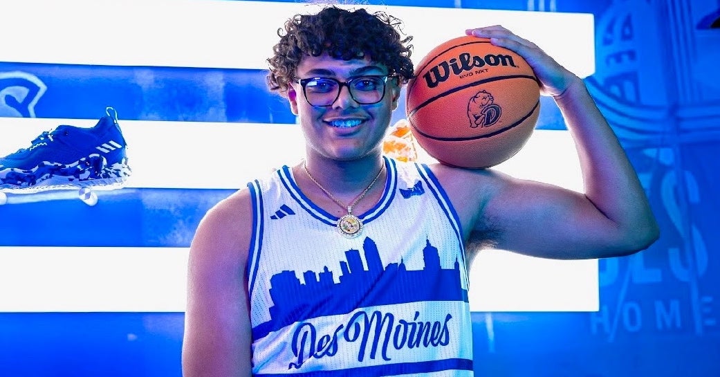 Three-star big man Miles Flemons picks Drake