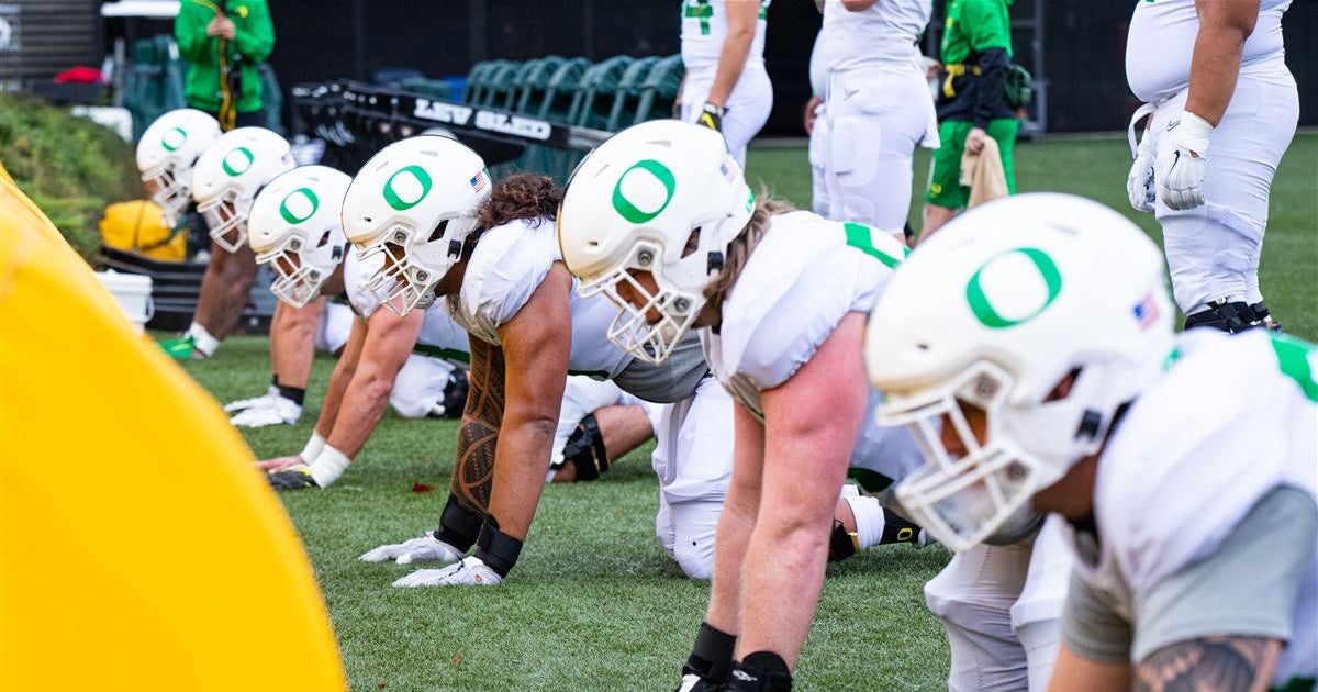 Oregon's starting offensive line is beginning to take shape