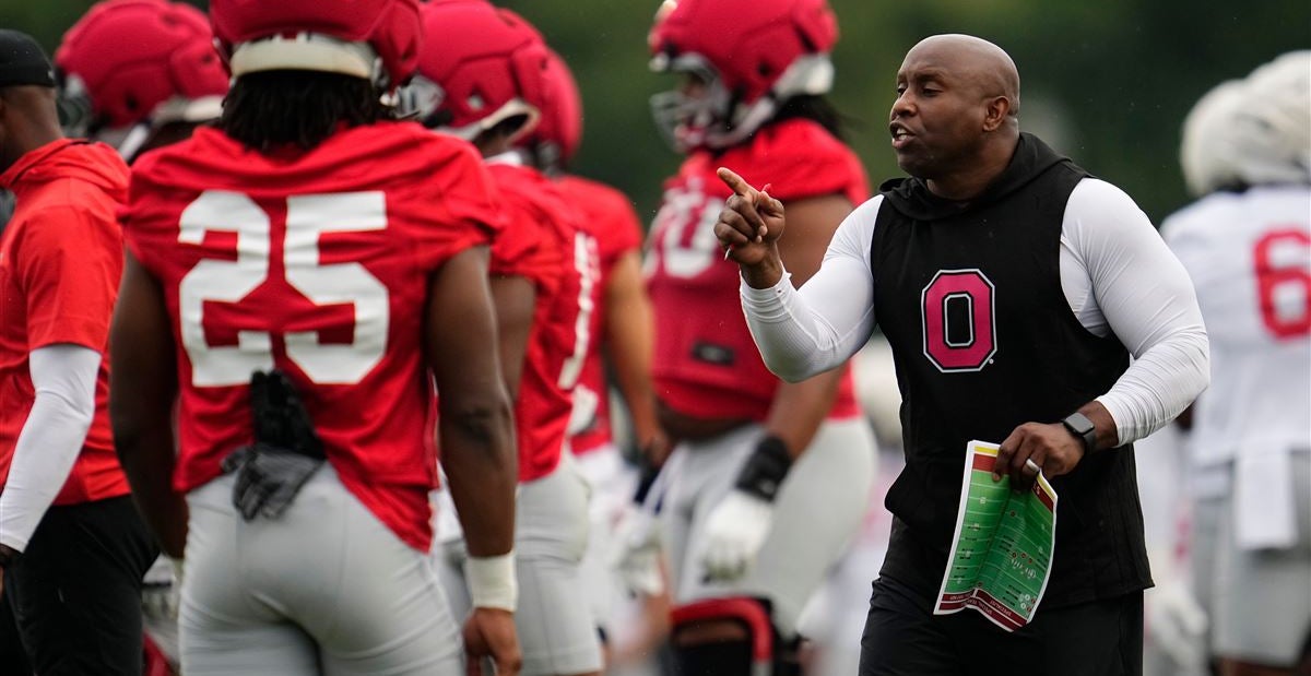 Carlos Locklyn coaches Ohio State's RBs with extreme tough love: 'I'm ...
