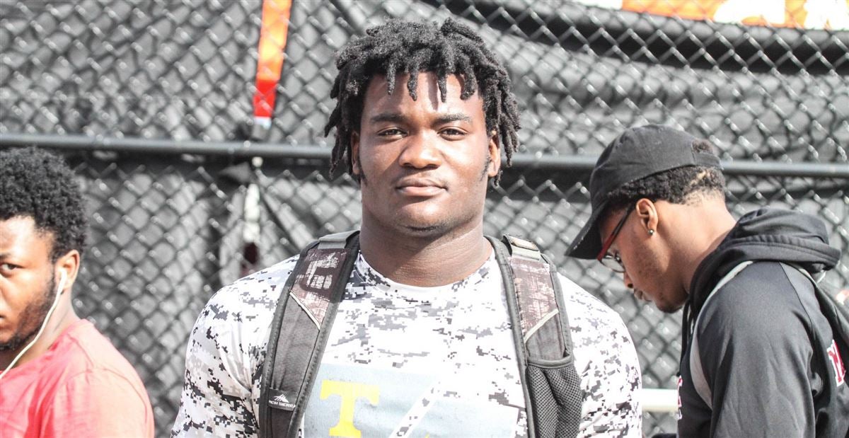 Darius Williams Profile Photos