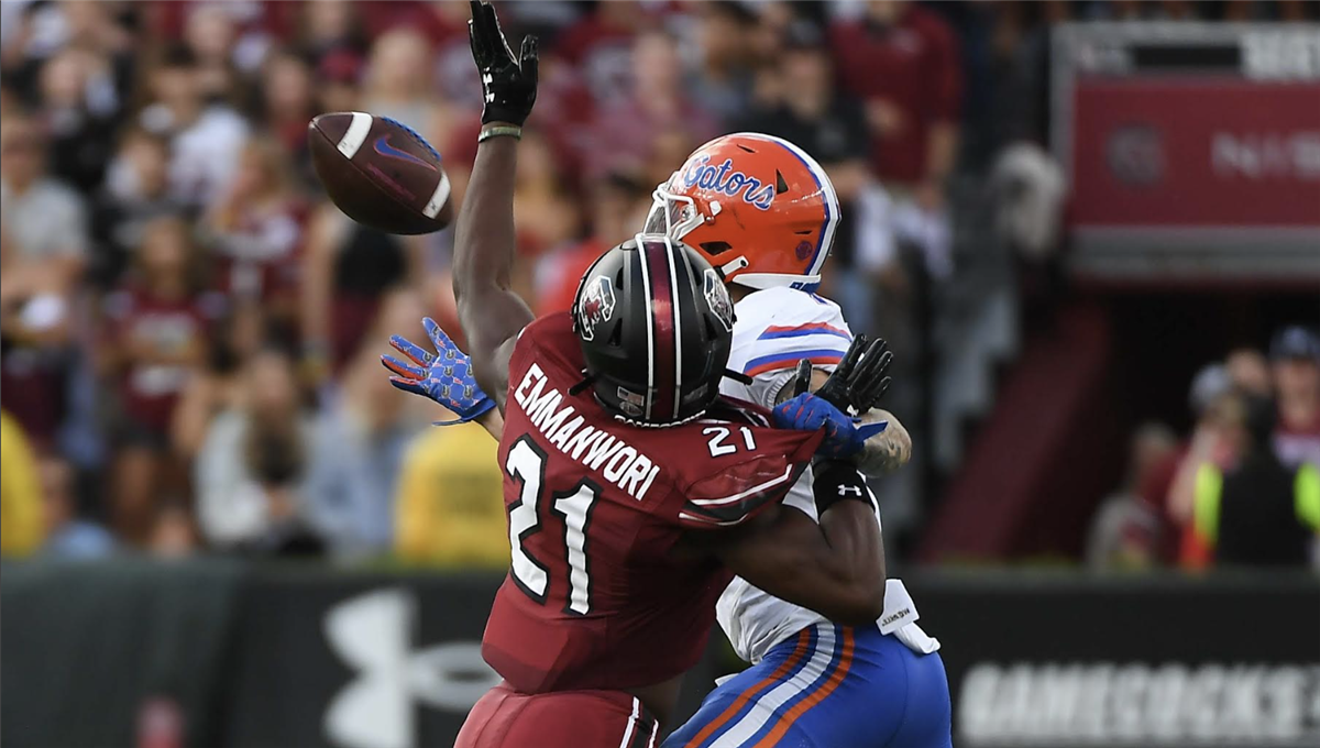 Who covered Pearsall in the fourth quarter?