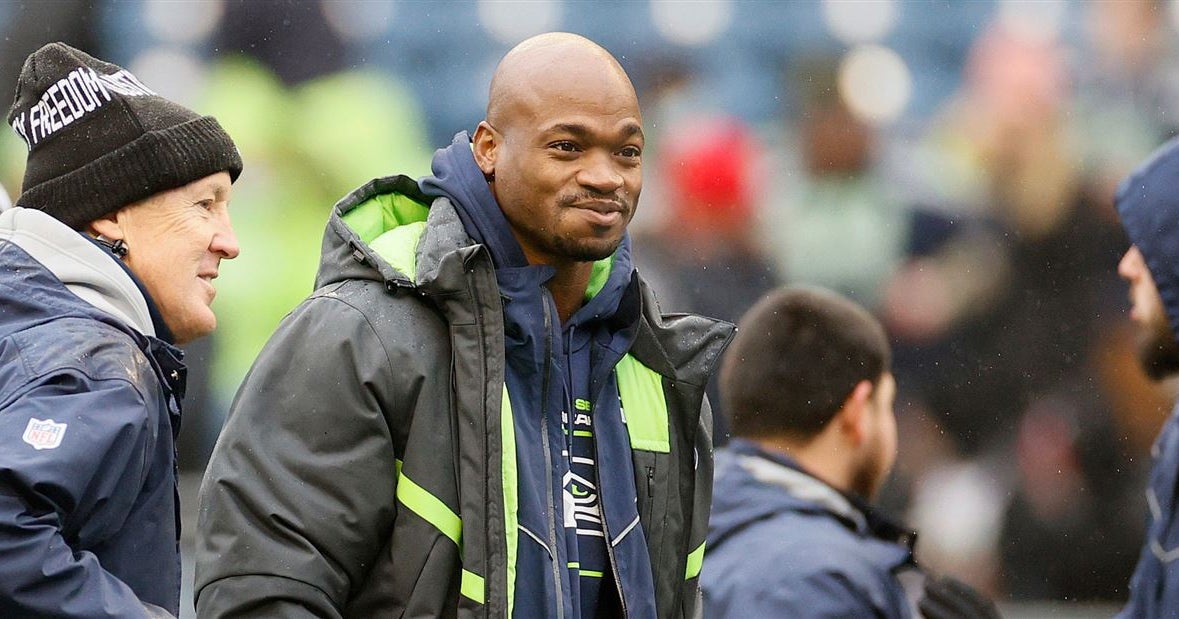 Adrian Peterson, Le'Veon Bell to fight in celebrity boxing match