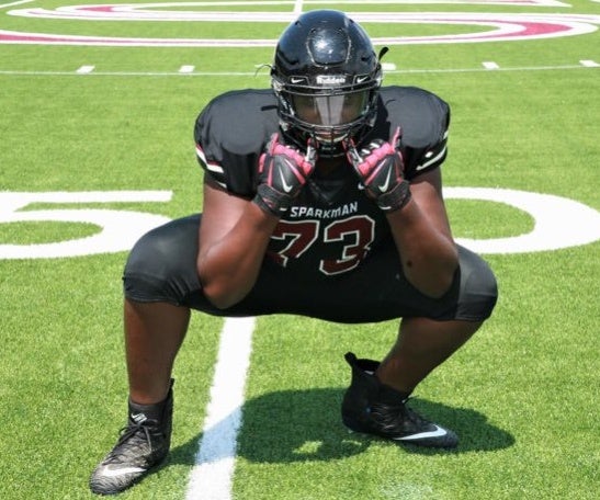 2021 OL Micah Pettus drawing Mississippi State interest