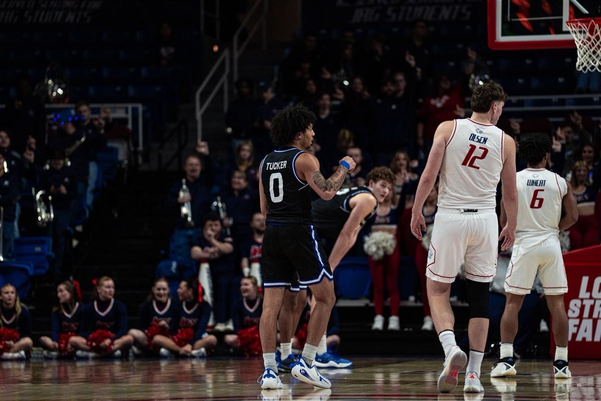 Panthers' 4-game winning streak snapped with back-to-back road defeats