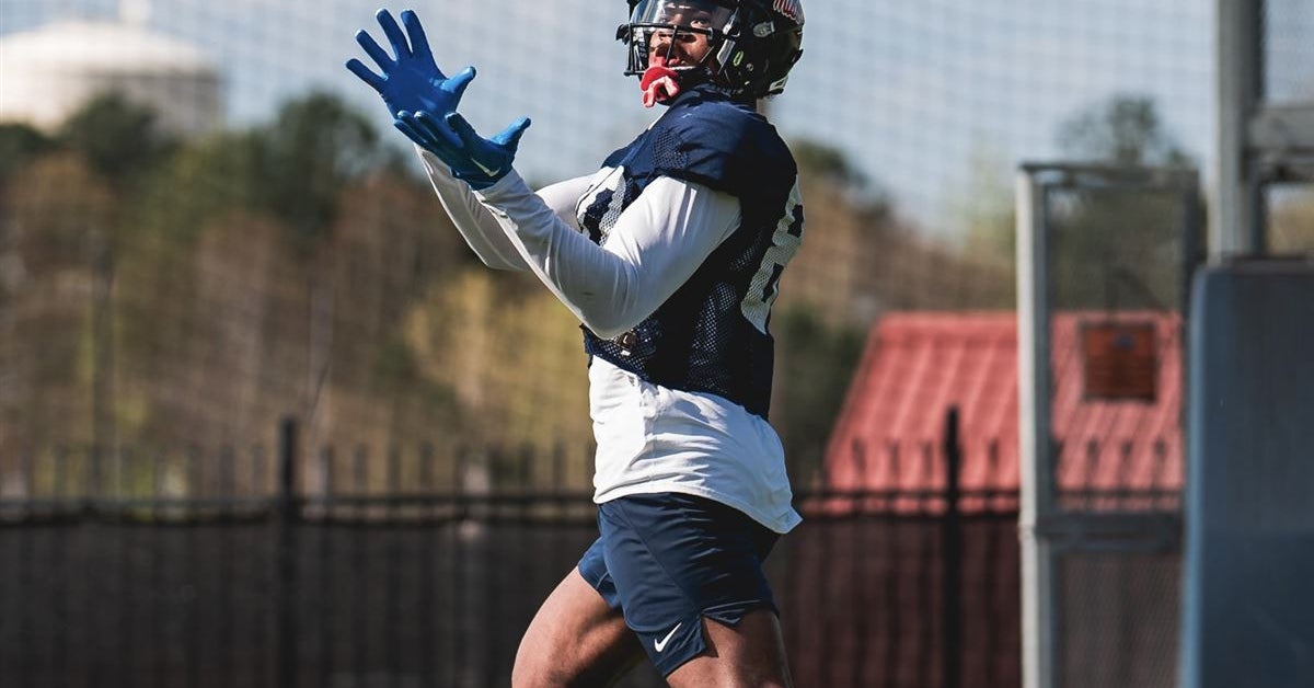 ECU lands Ole Miss TE transfer Jayvontay Conner