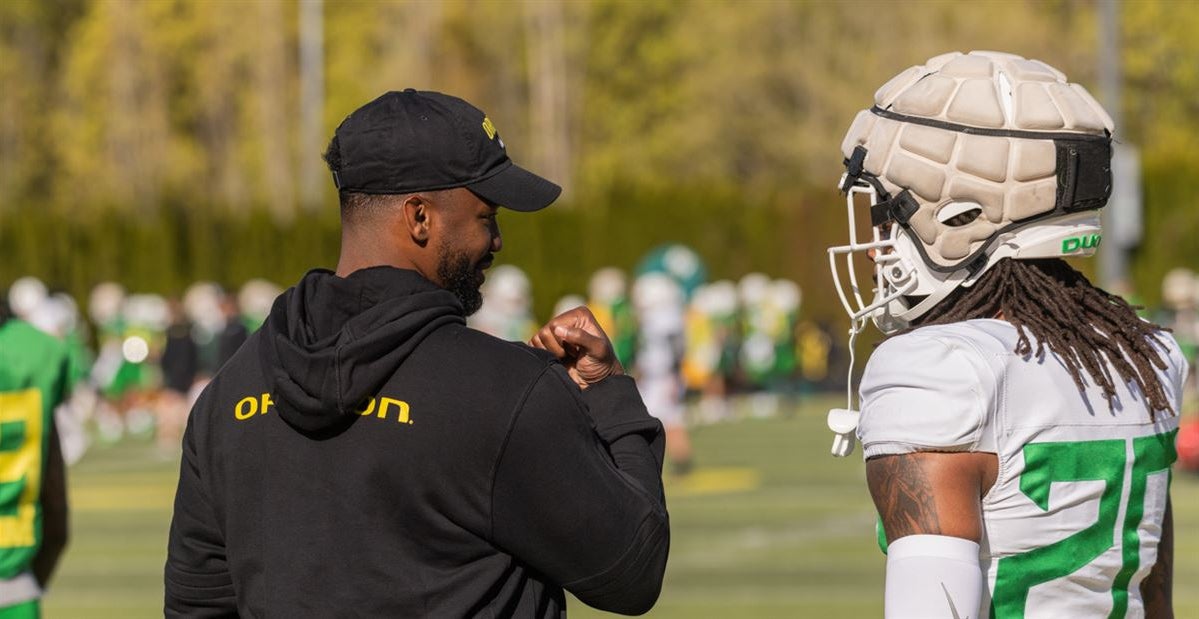 Oregon coach Dan Lanning offers insights into the Ra'Shaad Samples hire