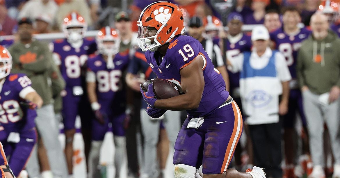 Clemson reserve running back Keith Adams Jr. plans to enter transfer portal
