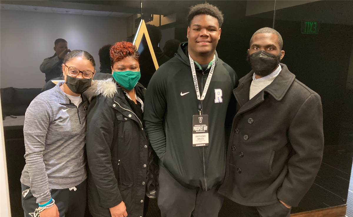 2023 Vanderbilt commit Anthony Miles hearing from other SEC programs