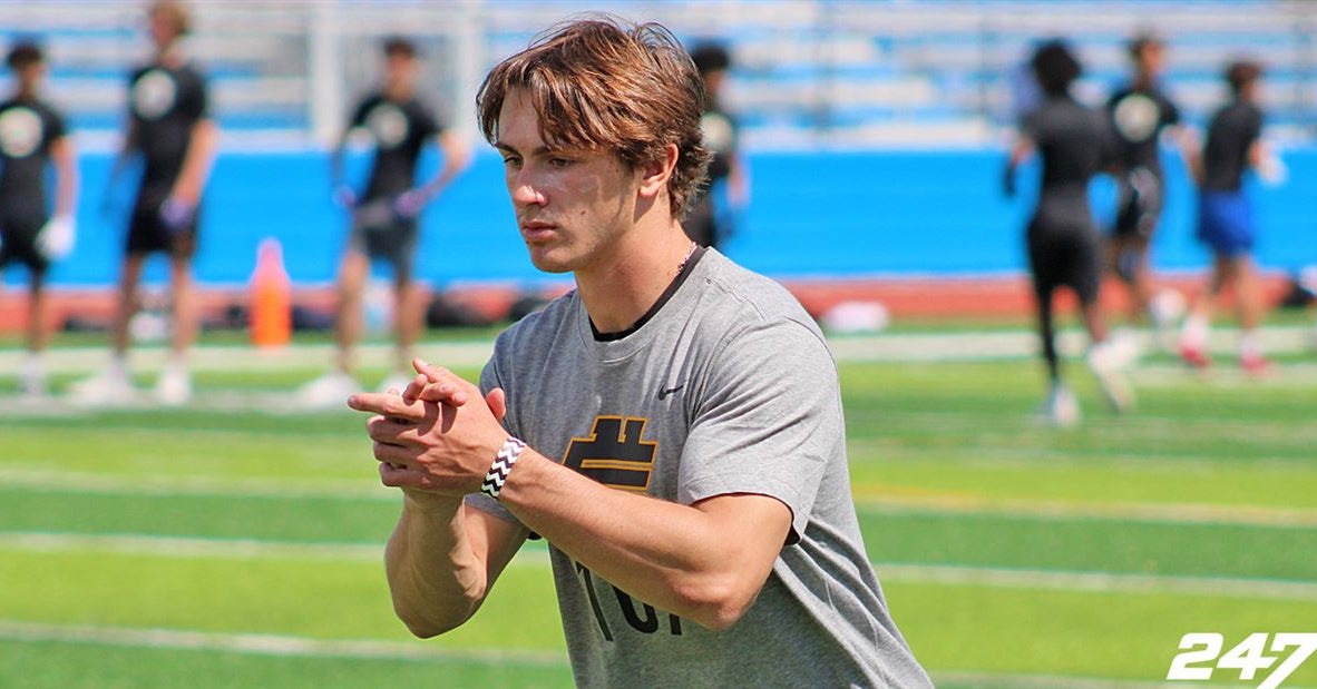 Three-star quarterback Steele Pizzella commits to Washington State