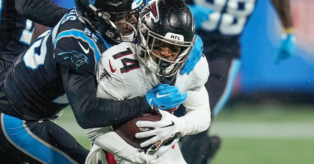 Byrd heading back to Panthers