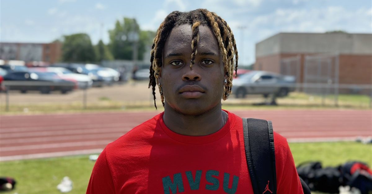 '25 QB Jay Beamon loves connection with Boston College staff