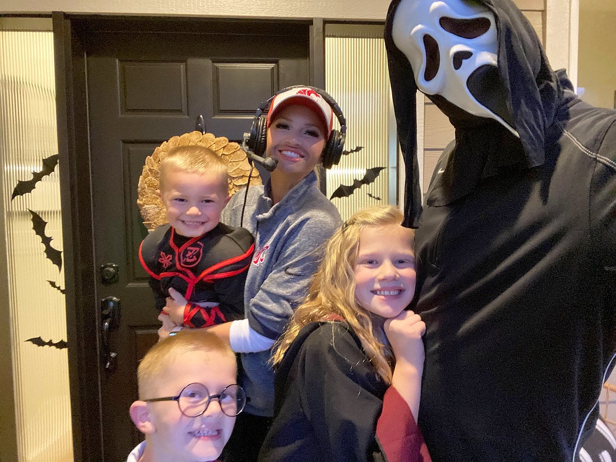 Candice Dickert, WSU coach Jake's wife, keeps home fires burning and ...