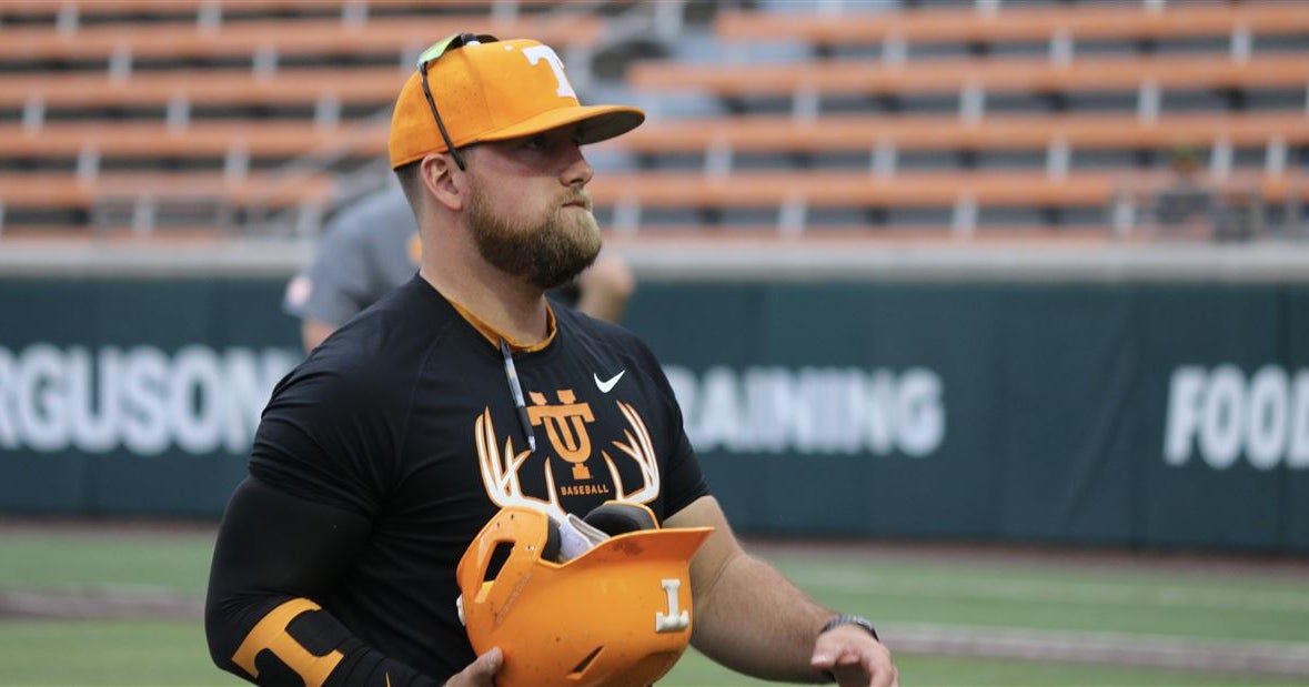 What Vols' assistant Josh Elander said about opening win over Dayton