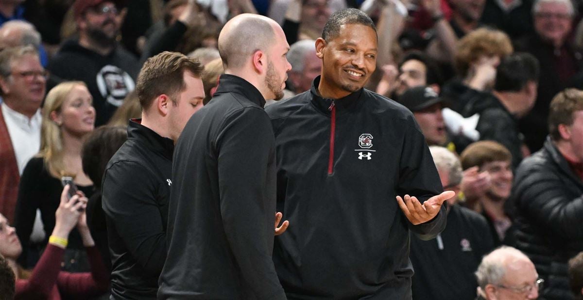 Paris named SEC Coach of the Year, three more earn league honors