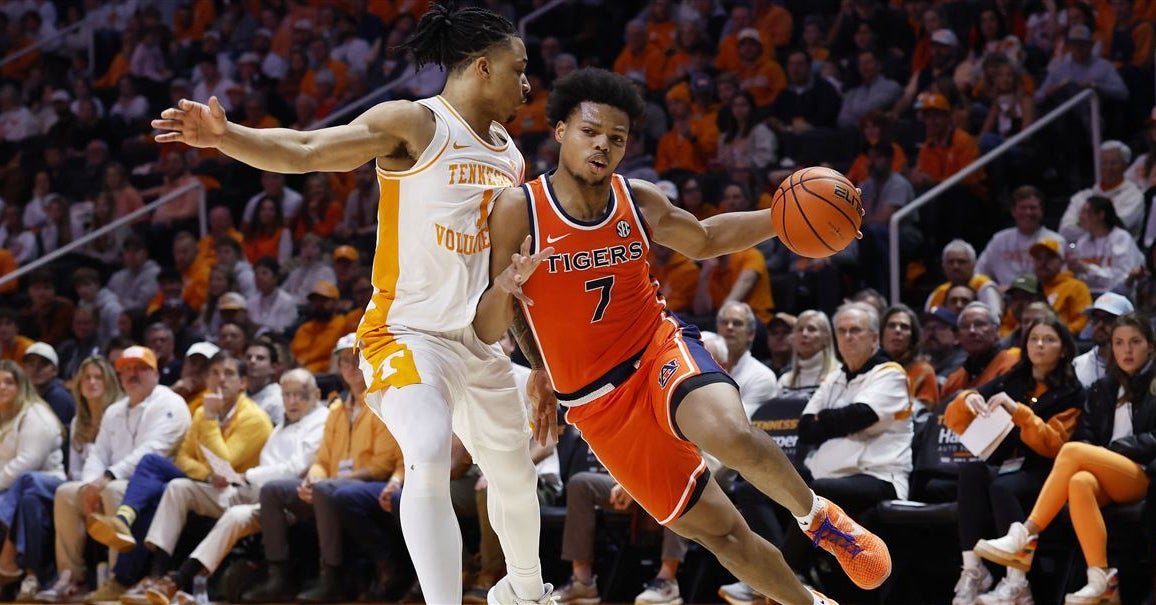 Auburn's winning streak ends with 77-69 defeat at Tennessee