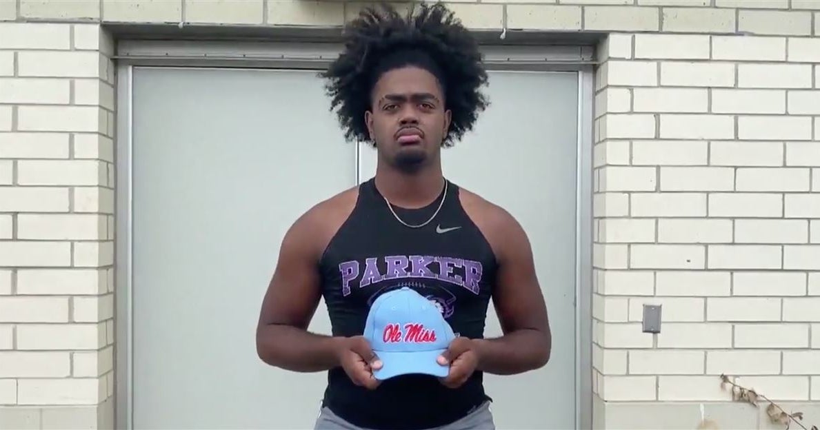 Ole Miss adds defensive lineman Demarcus Smith