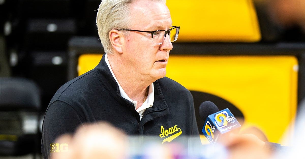 Live Updates: Iowa Men's Basketball Media Day