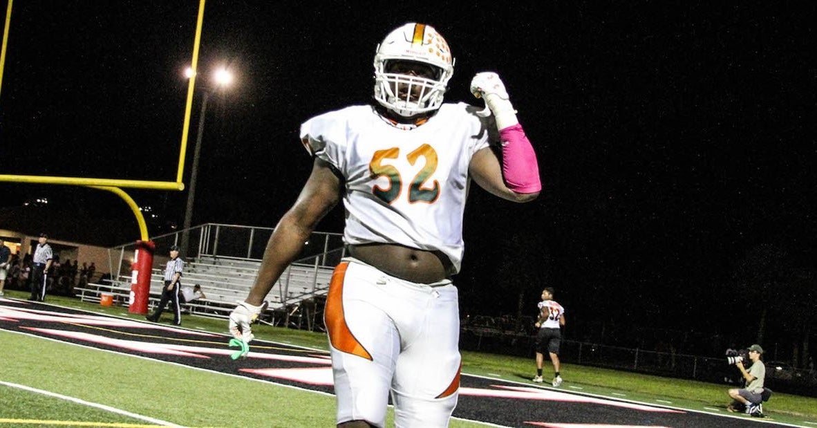 Inside look at the turbulent recruitment of Derick Hunter