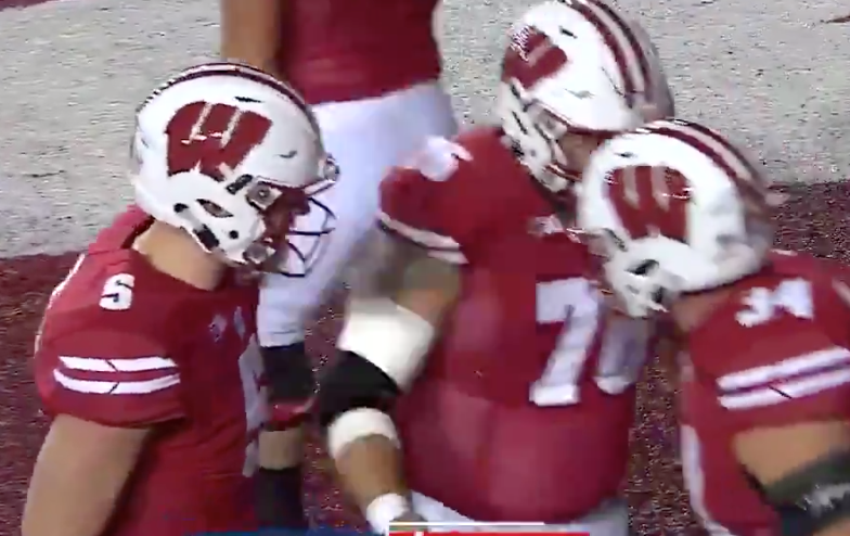 WATCH: Graham Mertz's first career TD at Wisconsin