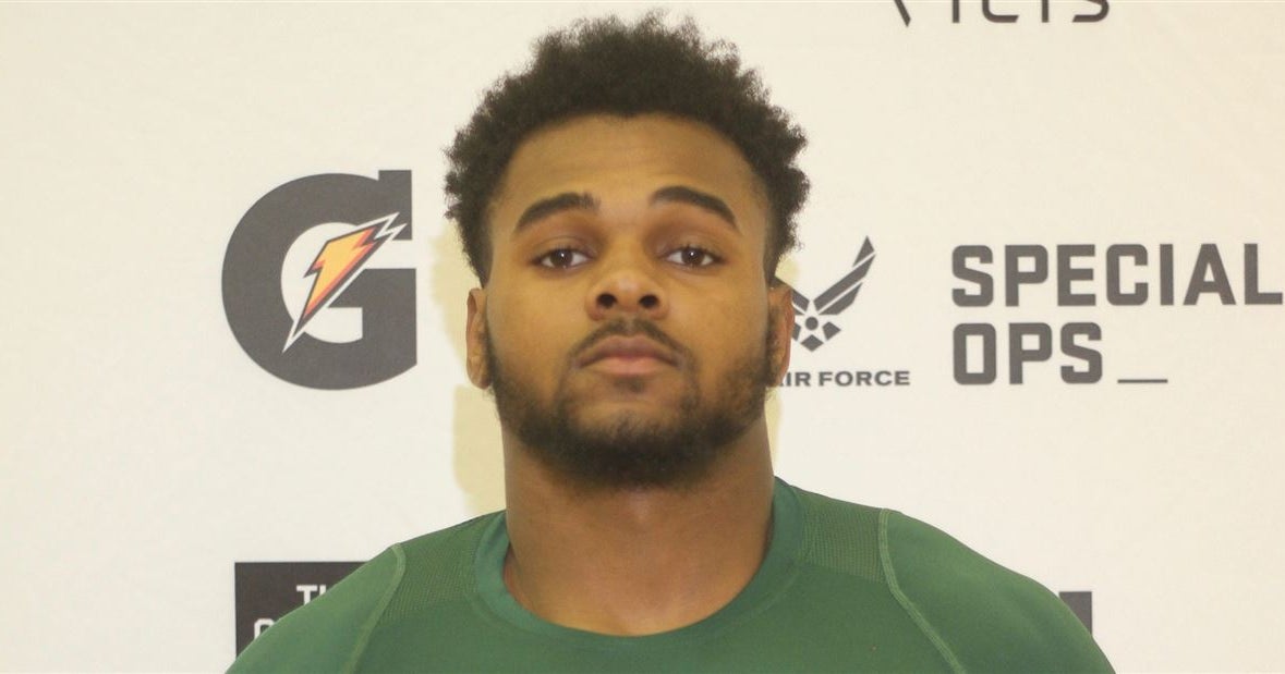 2020 DE Joe Moore wants to take June officials