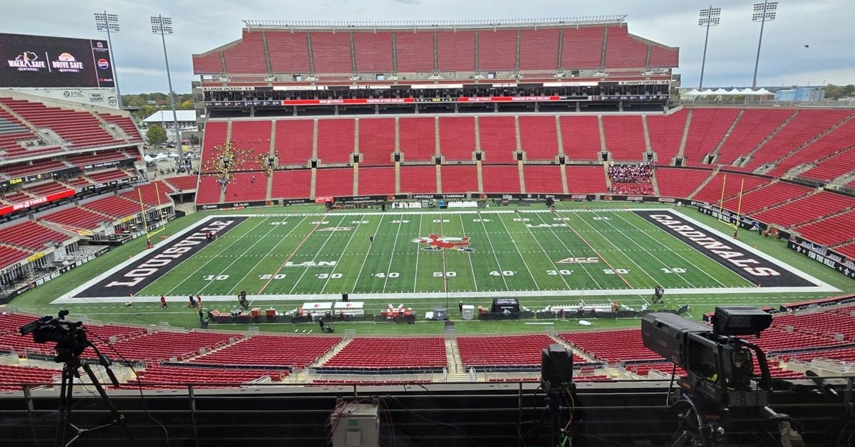 Game Preview: Louisville hosts Kentucky in Battle for the Governor's Cup