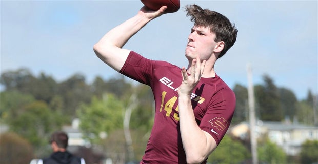 Top 20 quarterback recruits in the 2021 class
