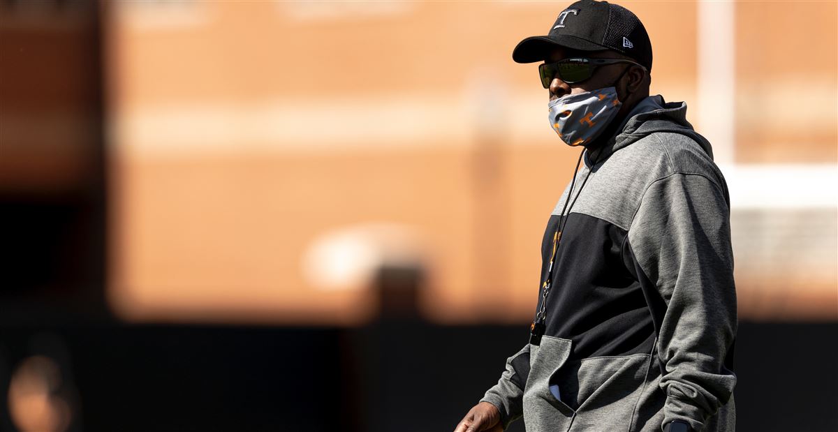 Everything Tim Banks said about Tennessee's defense after three practices