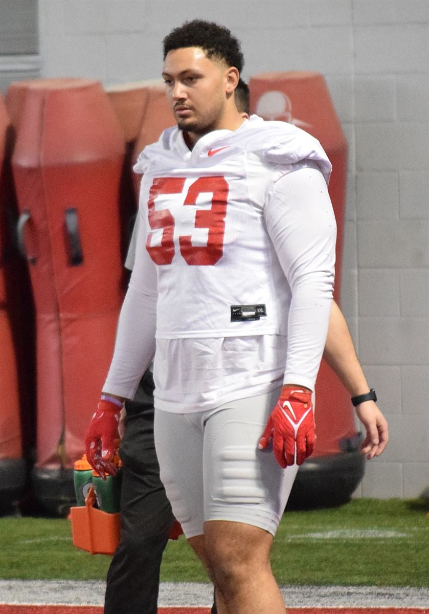 Sights and Sounds: Freshmen, transfers take field for first time at ...