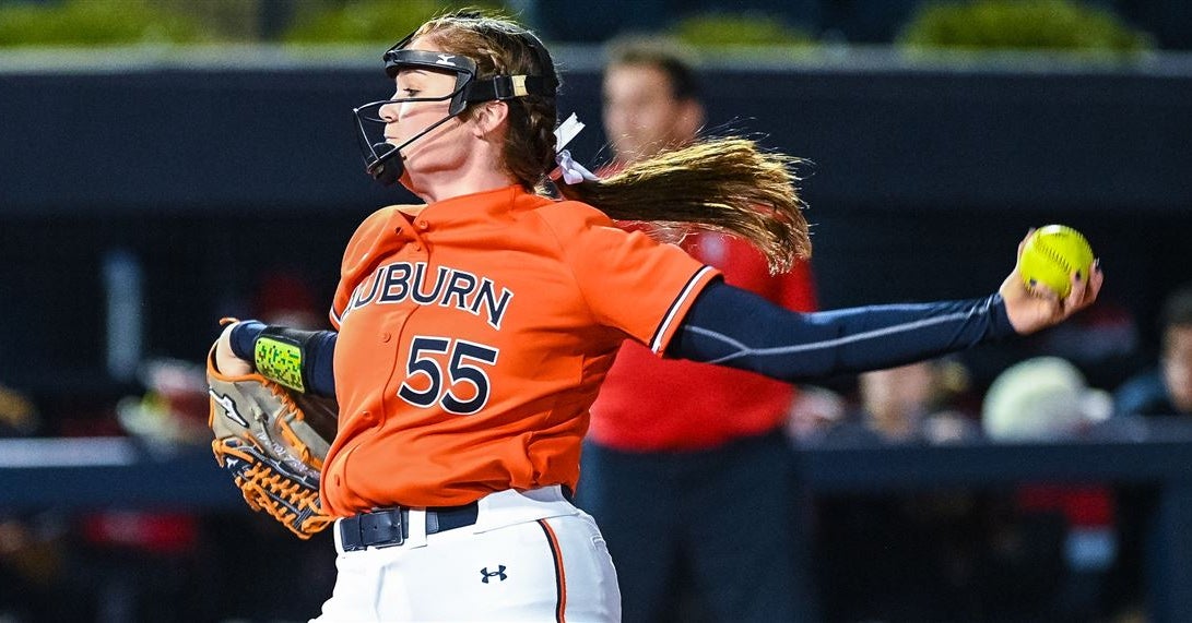 Pair of aces: With pain gone, Shelby Lowe eager to dominate hitters again