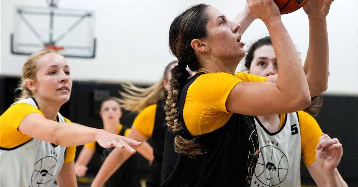 Iowa Women's Basketball 2025-26 Player Preview: Addie Deal
