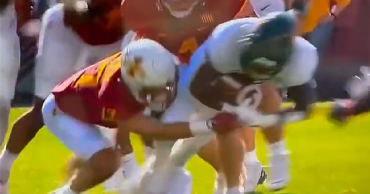 Iowa State DB Beau Freyley ejected for targeting against Baylor