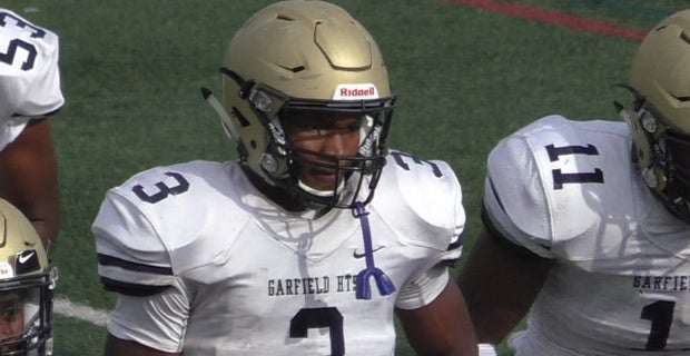 Torrance Davis announces he will not sign Wednesday