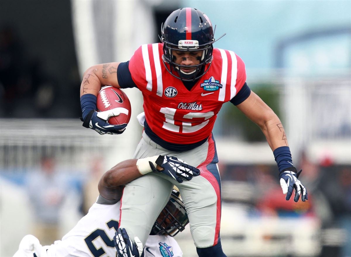 Donte Moncrief salutes Ole Miss Football in his farewell announcement