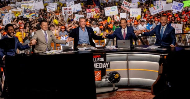 ESPN's College GameDay headed to Austin for showdown between No. 1 ...