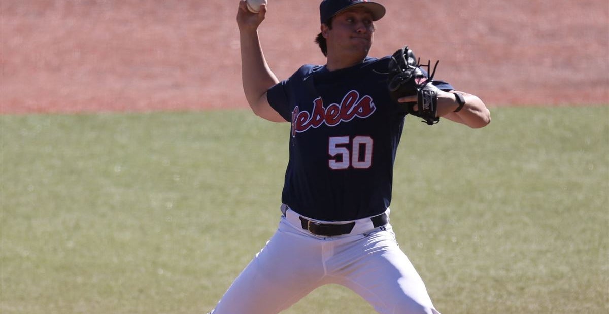 Rebels split opening series of 2024 season against Hawaii in Paradise