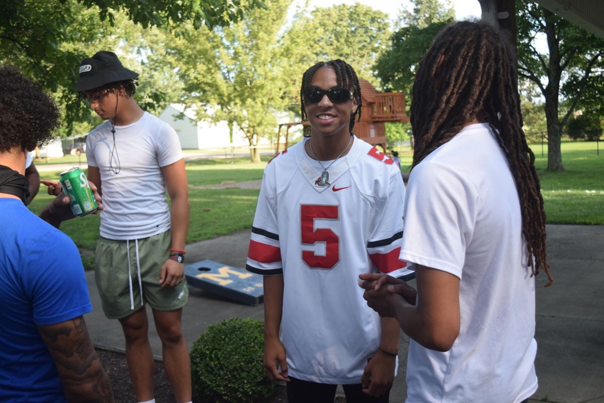 Sights and Sounds: Aaron Scott’s unique verbal announcement for Ohio State