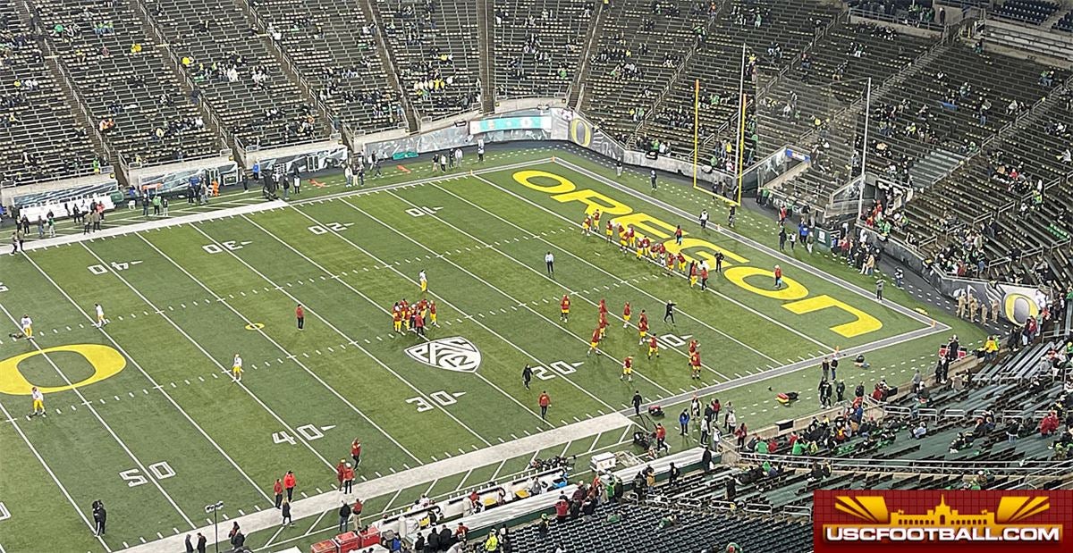 WATCH: USC warmups in Autzen Stadium as the Trojans get ready to take ...