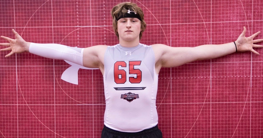Watch: Michigan OL commit Karsen Barnhart impresses at camps